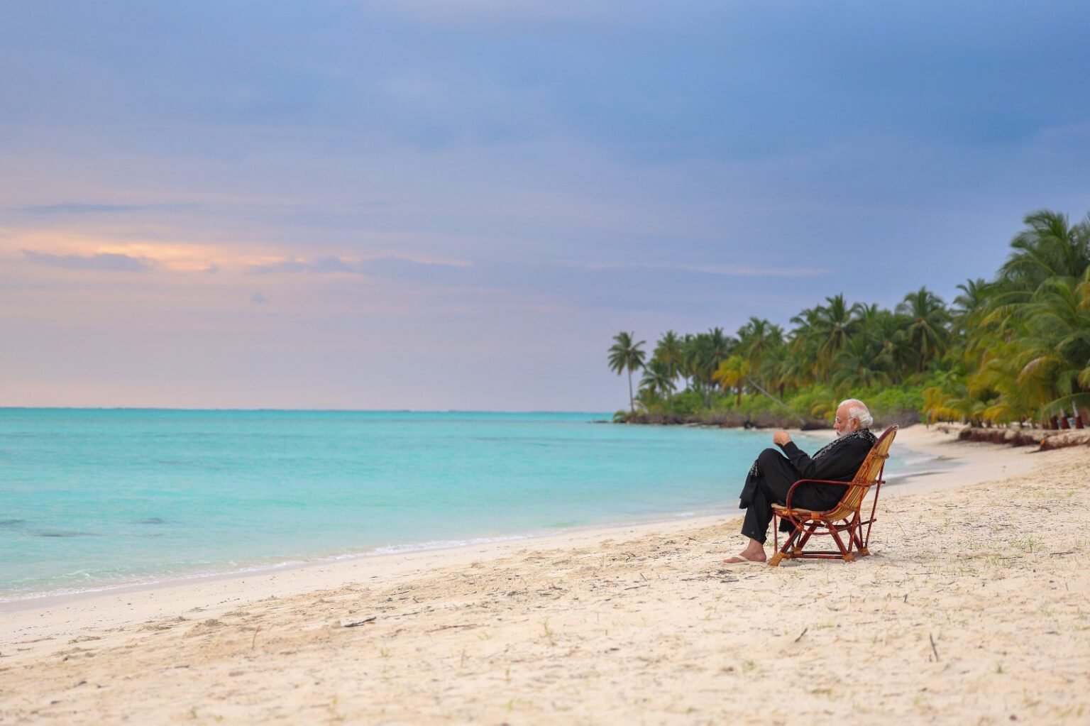 What made the downfall of Maldives? - Why, How and What?